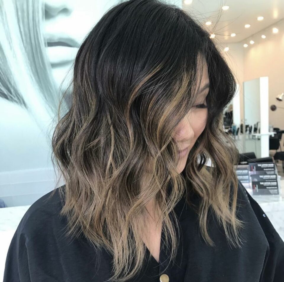 Elevate Your Look With Long Graduated Bob That's Effortlessly Stylish