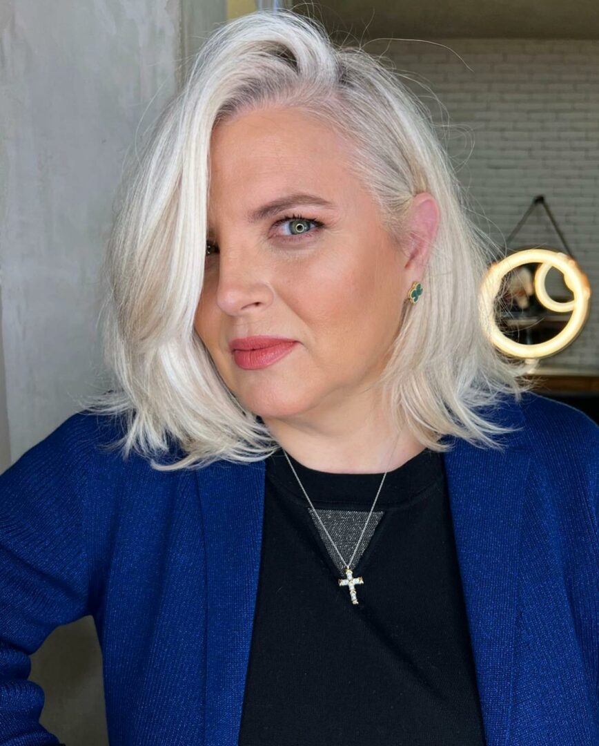 12 Loveliest Layered Bob Haircuts For Women Over 50 With Style