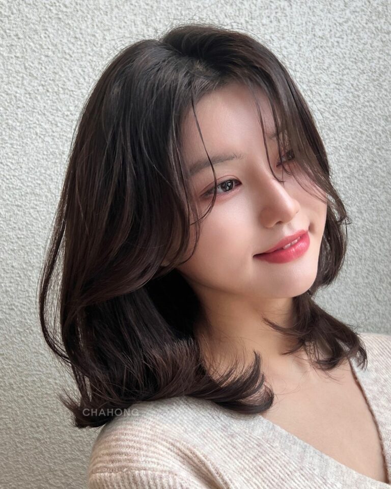 10 Haircuts For Fine Hair With Layers To Give You Body And Volume