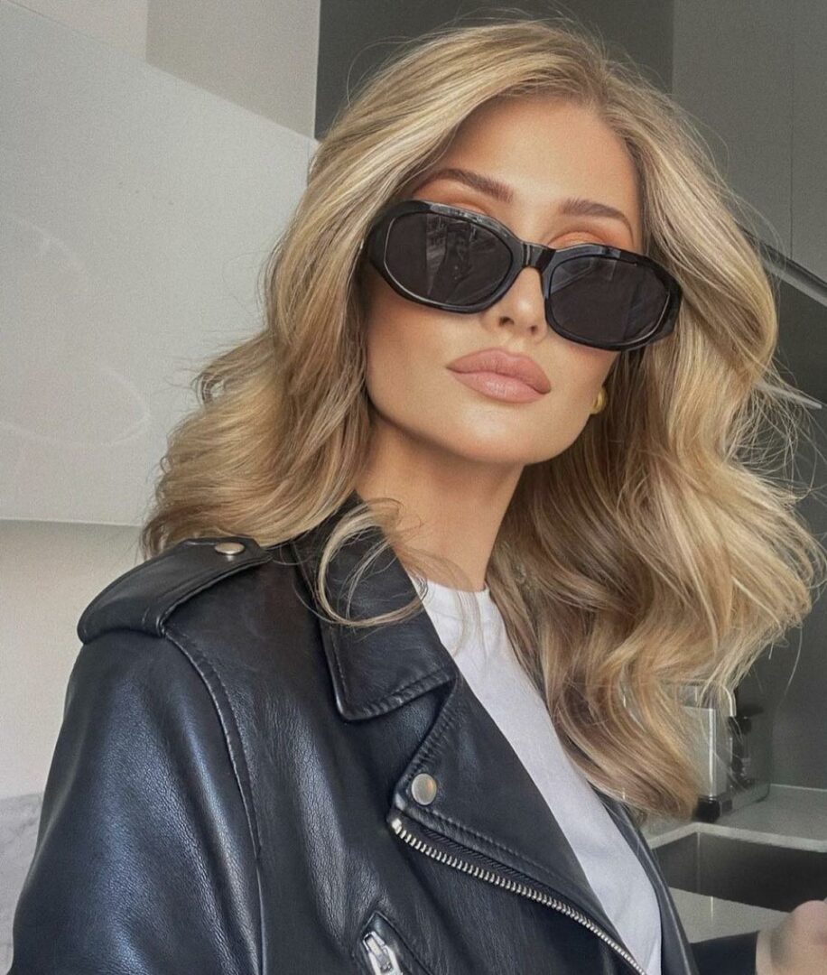 11 Date Night Hairstyles That Will Make You Oh-So-Ready For Romance