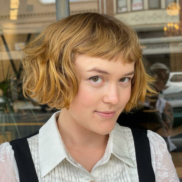12 Easy And Stylish Ear-Length Haircuts To Refresh Your Look