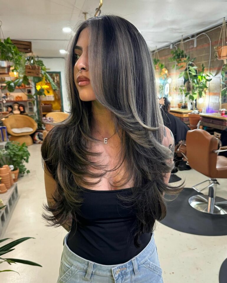 Mechas rubias y pelo negro: 14 maneras de llevar la tendencia sin que ...