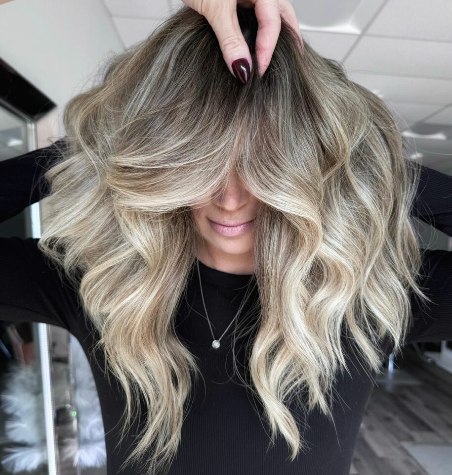 10 Stunning Root Melt Ideas To Help You Go From Brunette To Blonde In ...