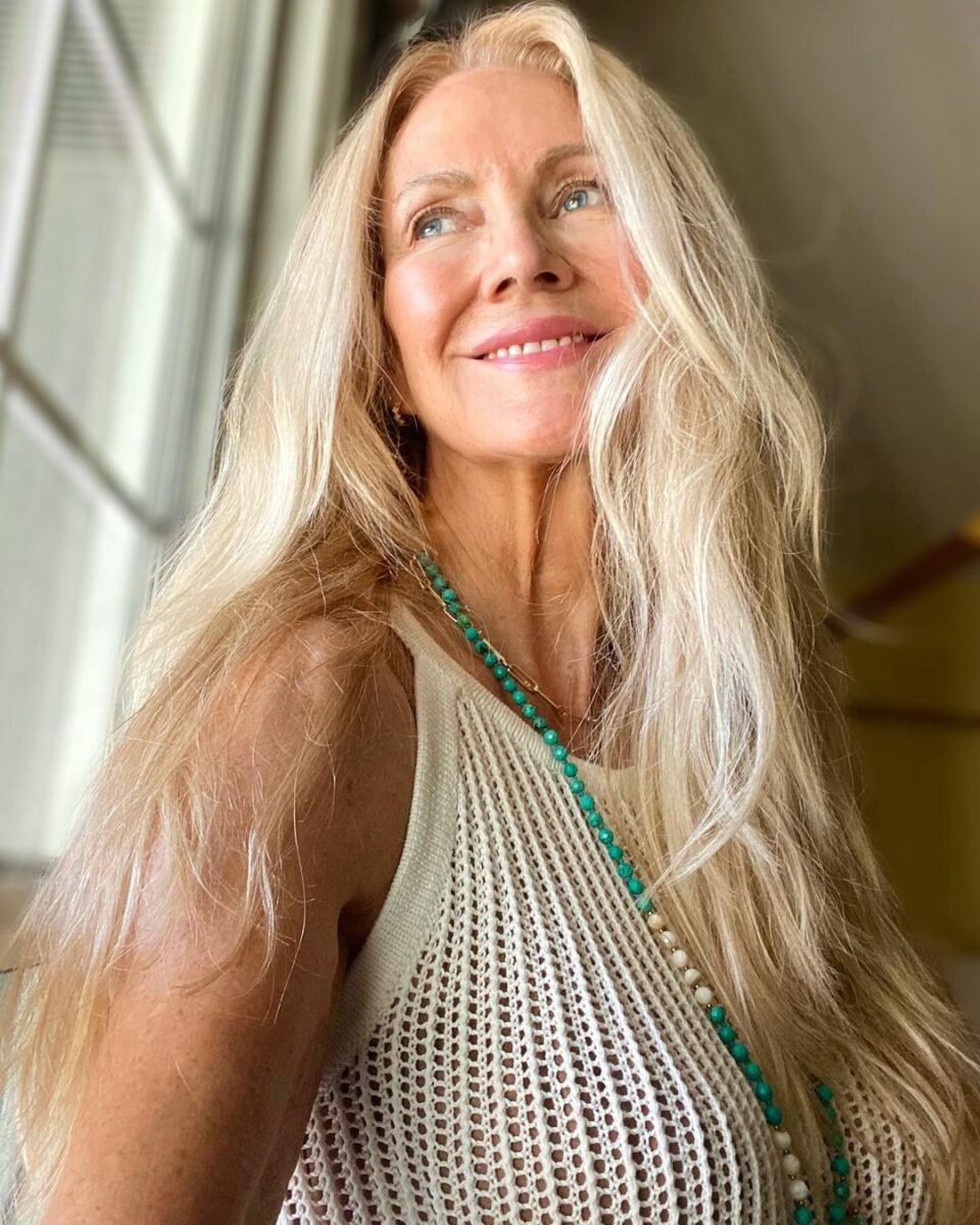 14 Haircuts For Women Over 50 With A Round Face To Give You An Instant ...