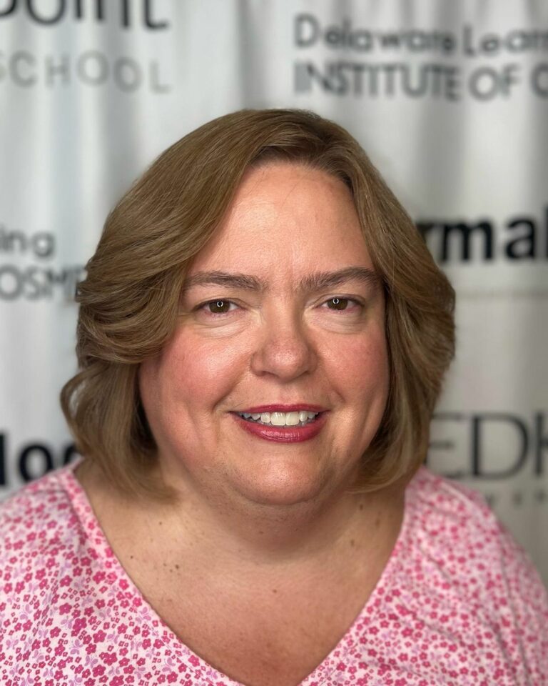 13 Haircuts For Double Chins That Slim The Face And Highlight Your Best ...