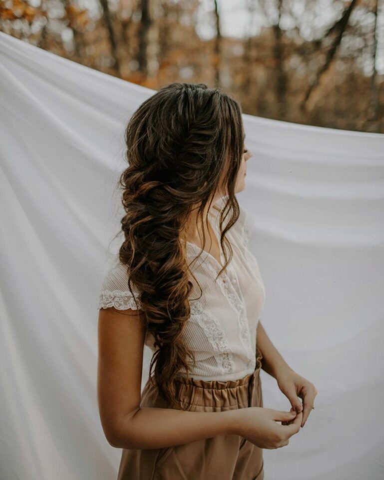 10 Poolside Hairstyles For Swimming That Are Both Waterproof And Stylish