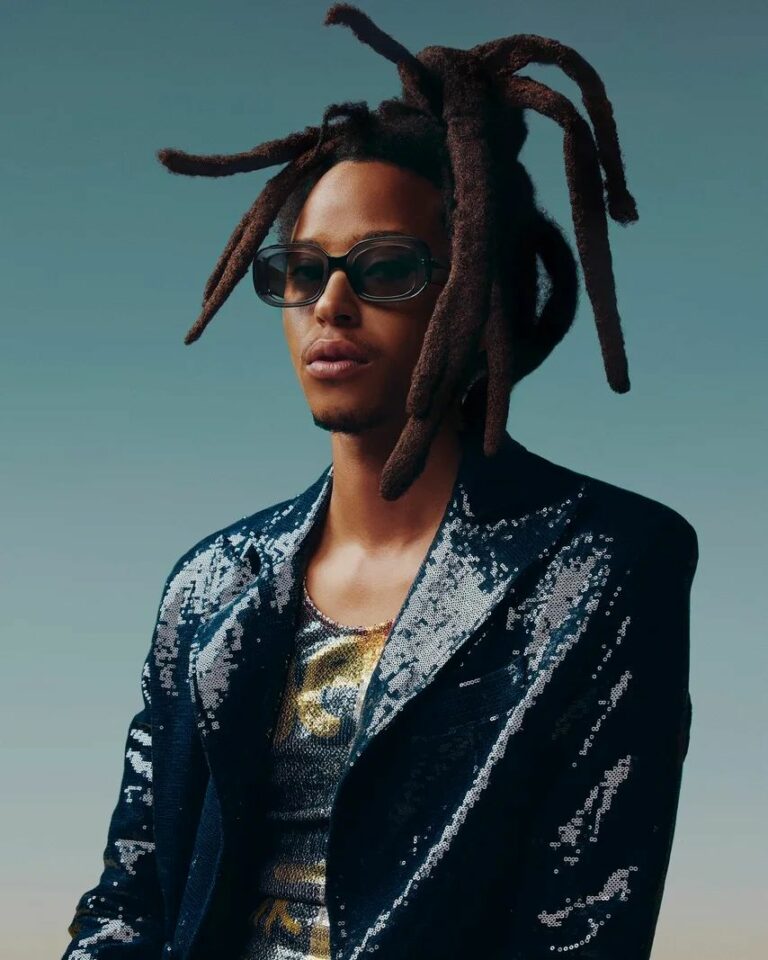 10 Freeform Dreads That Require Patience And Commitment For A Full ...