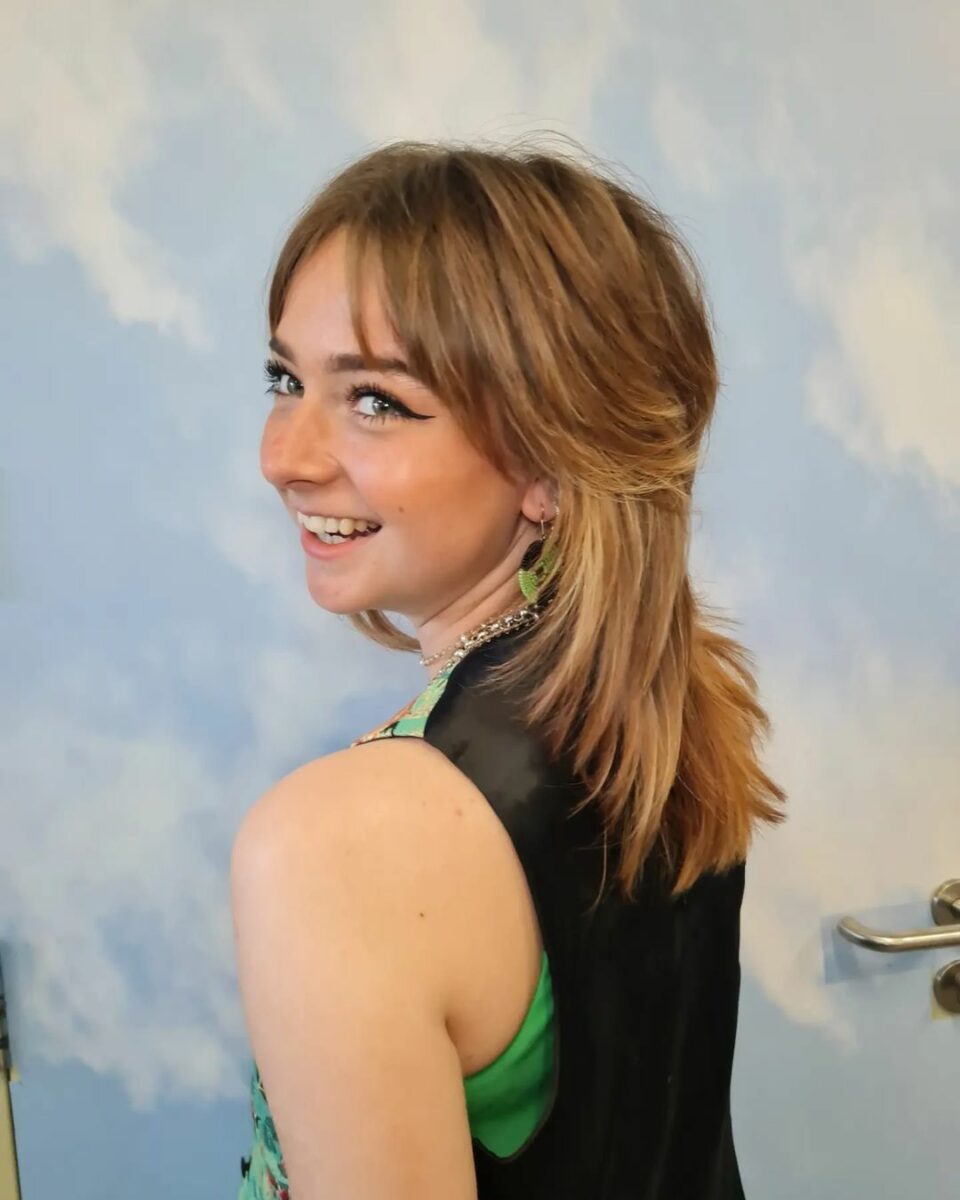 12 Striking Octopus Haircuts That Elevate Colorful Hair To New Heights