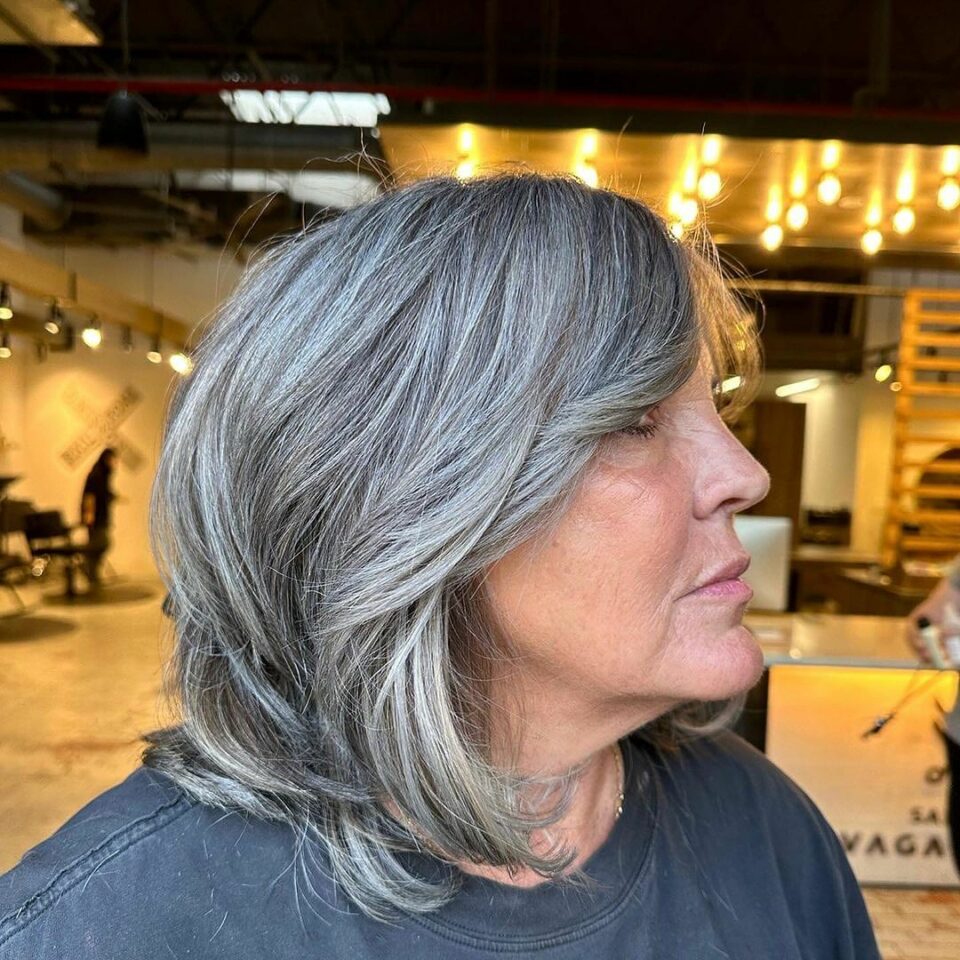 13 Elegant Silver Hair Colors For Older Women With Grey Hair