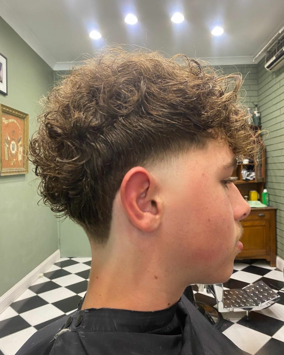 10 cortes de pelo rizado más de moda para el invierno 2025