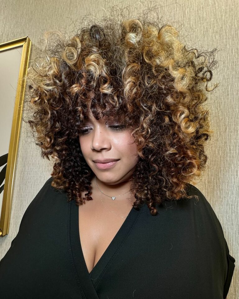 13 Haircuts For Double Chins That Slim The Face And Highlight Your Best ...