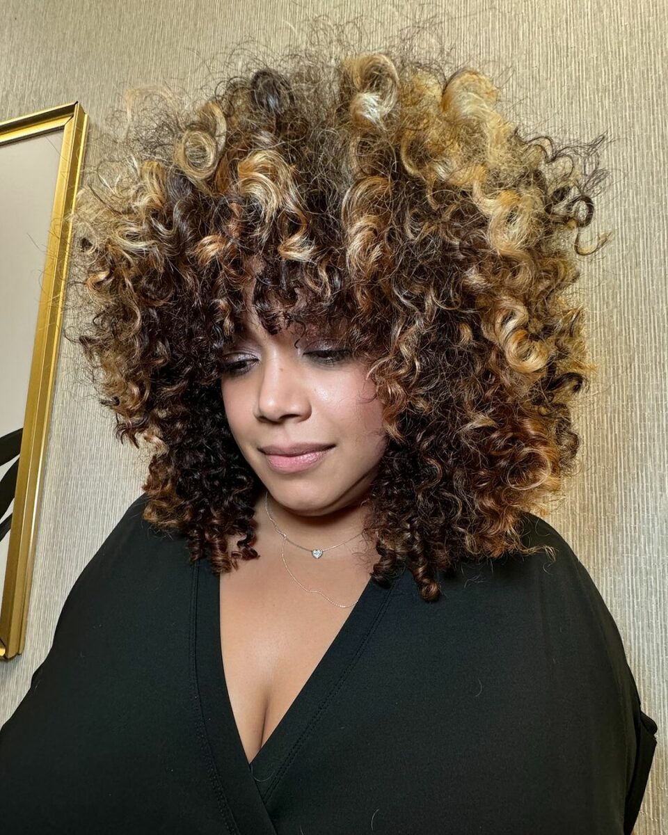 13 Haircuts For Double Chins That Slim The Face And Highlight Your Best ...