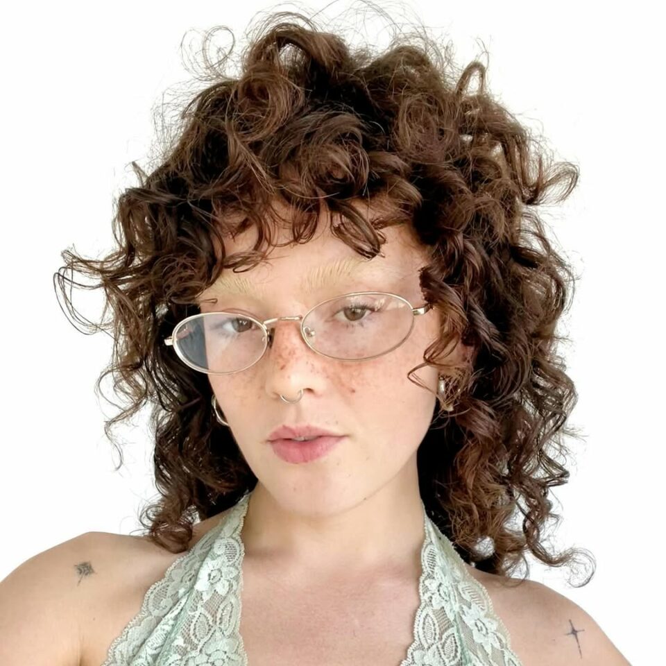 13 Stunning Face-Framing Curly Hair Ideas That Highlight Your Features ...