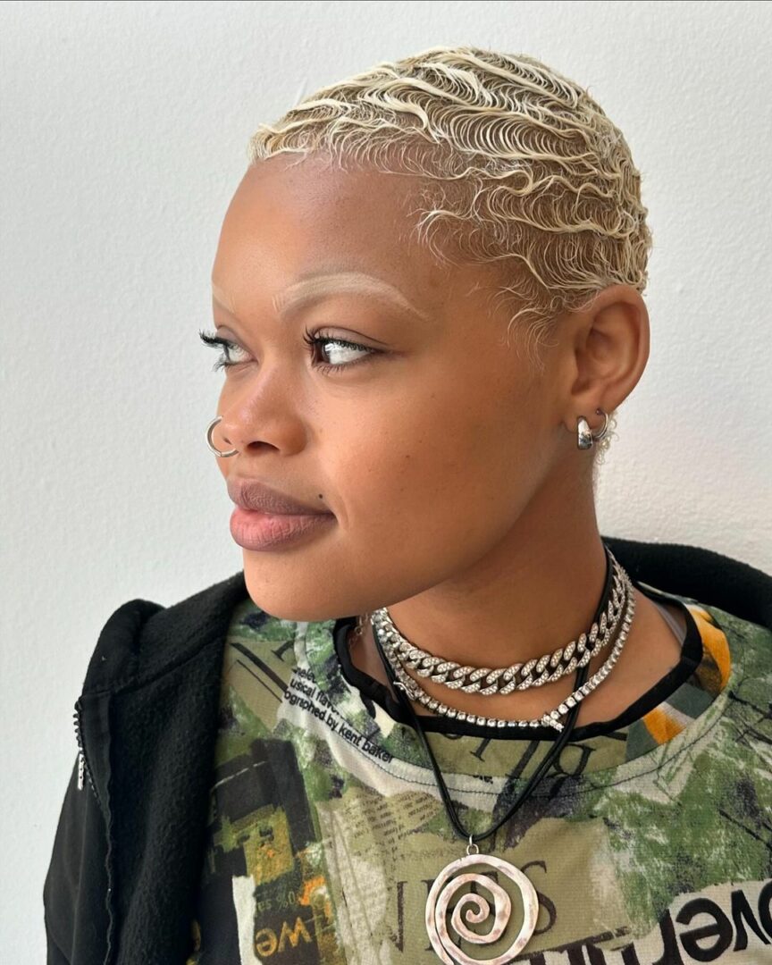 12 Low-Cut Hairstyles For Ladies Mixing Charm And Ease