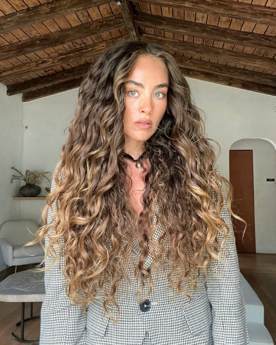 10 Fluffy Hairstyles That'll Make Puffy Hair A Thing Of The Past