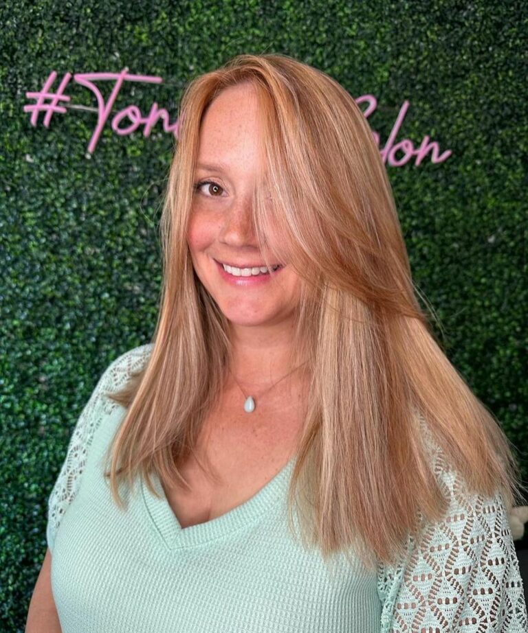 10 Beautiful Rose Gold Highlights For A Dreamy Color This Winter