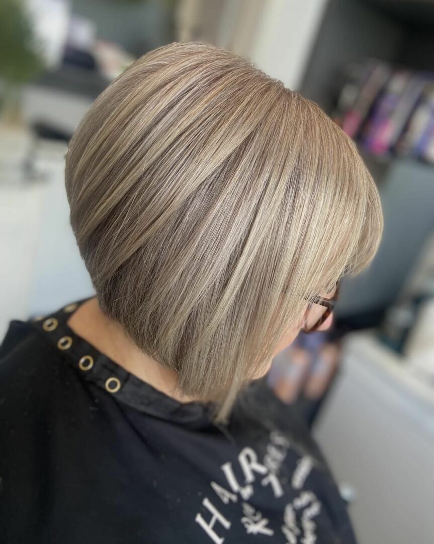12 Jaw-Length Haircuts For Women Over 60 That Will Stun You