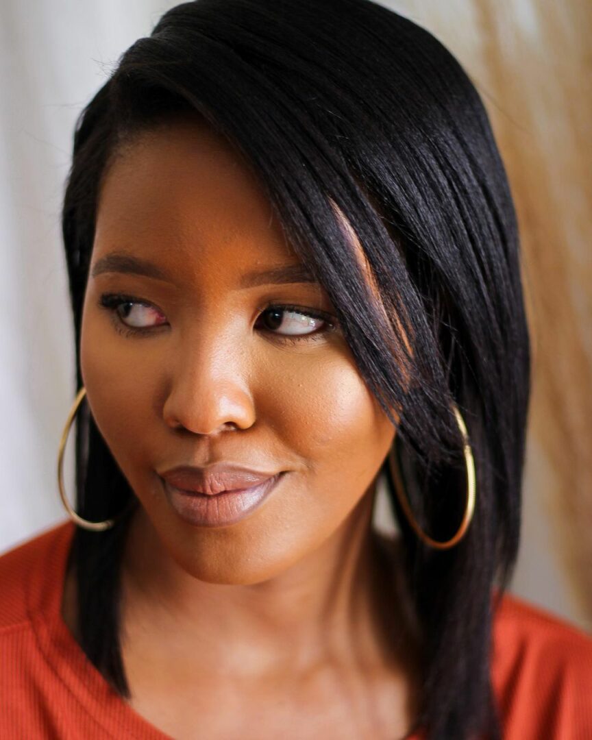 15 Relaxed Hairstyles For Effortless And Laid-Back Look