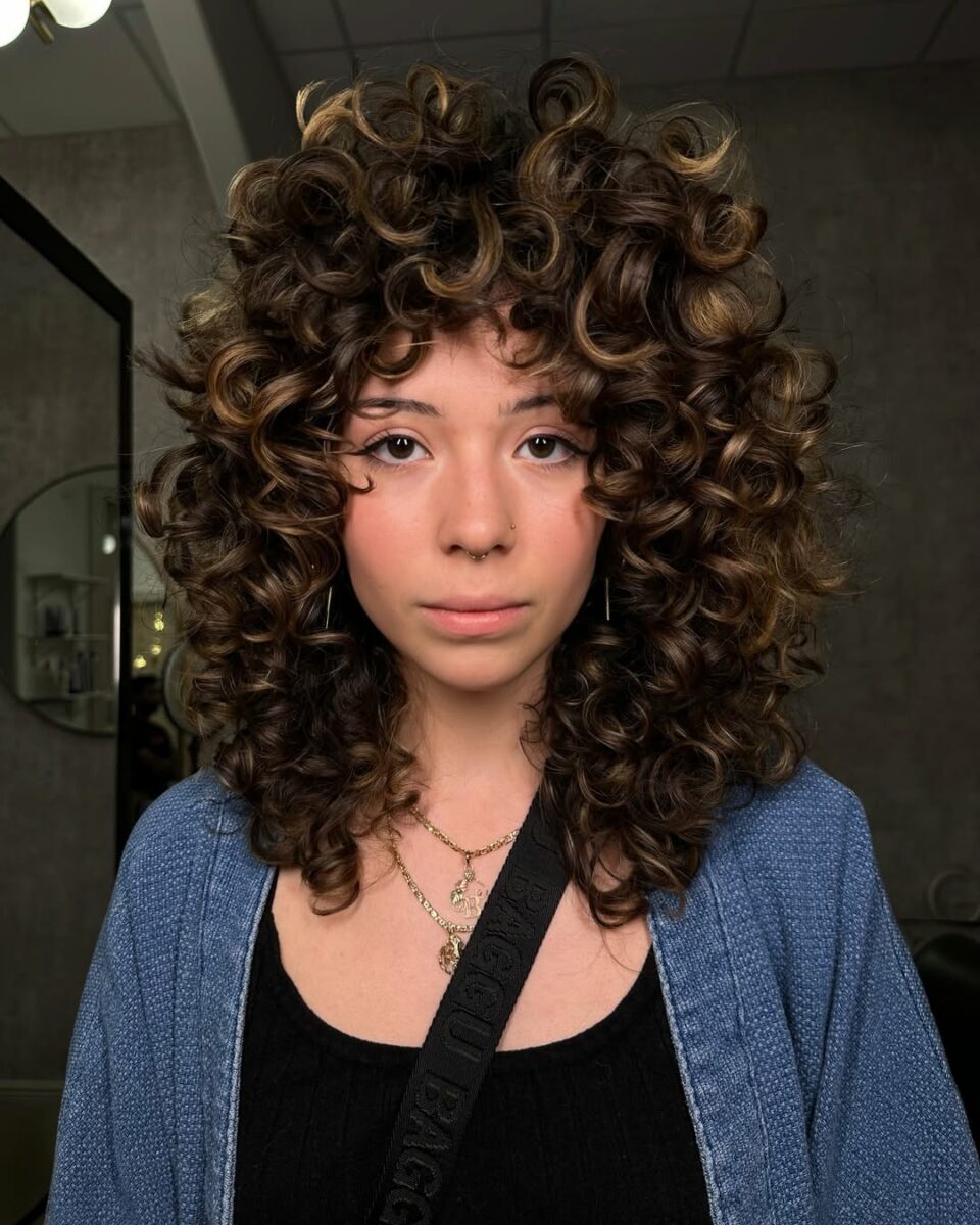 13 Stunning Face-Framing Curly Hair Ideas That Highlight Your Features ...