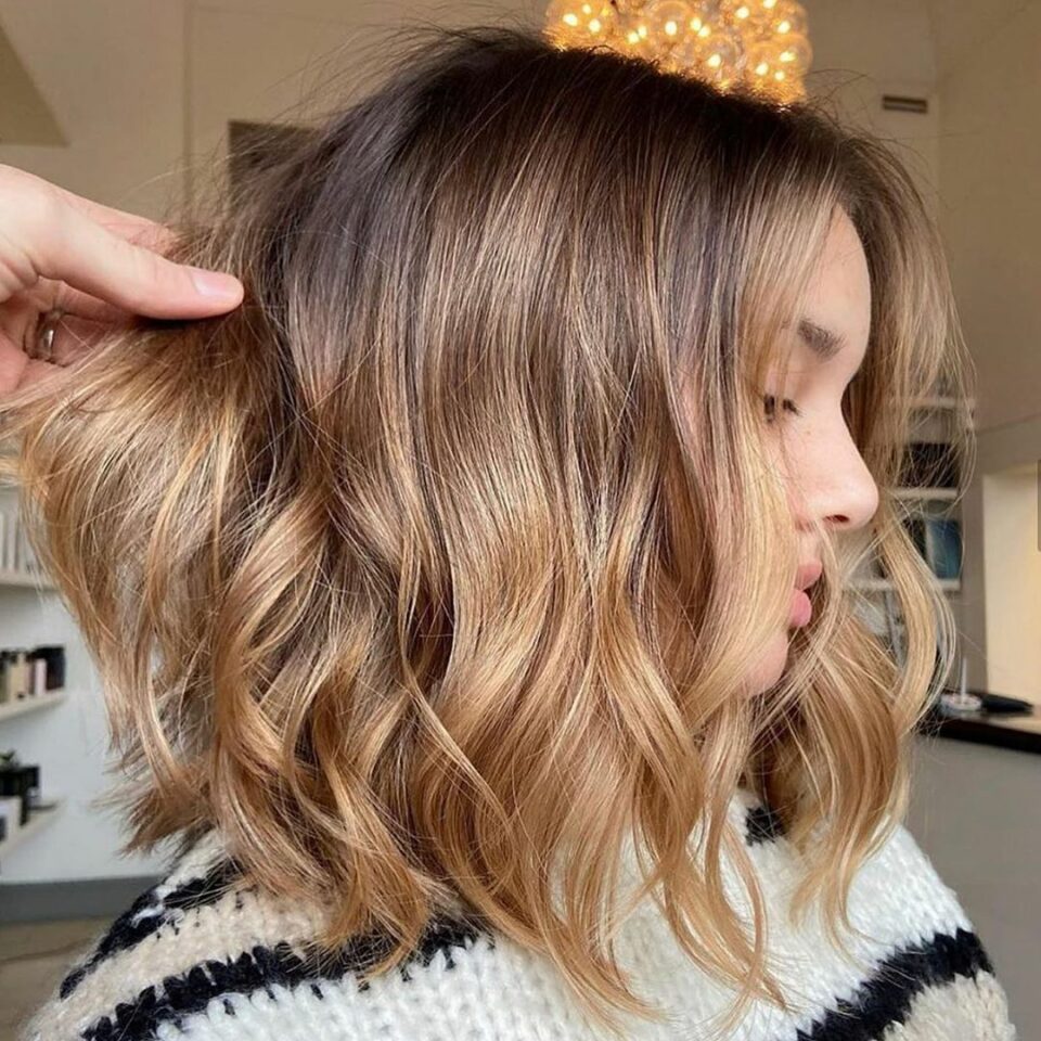 12 Flattering Haircuts For Women With Round Faces That You Will Adore