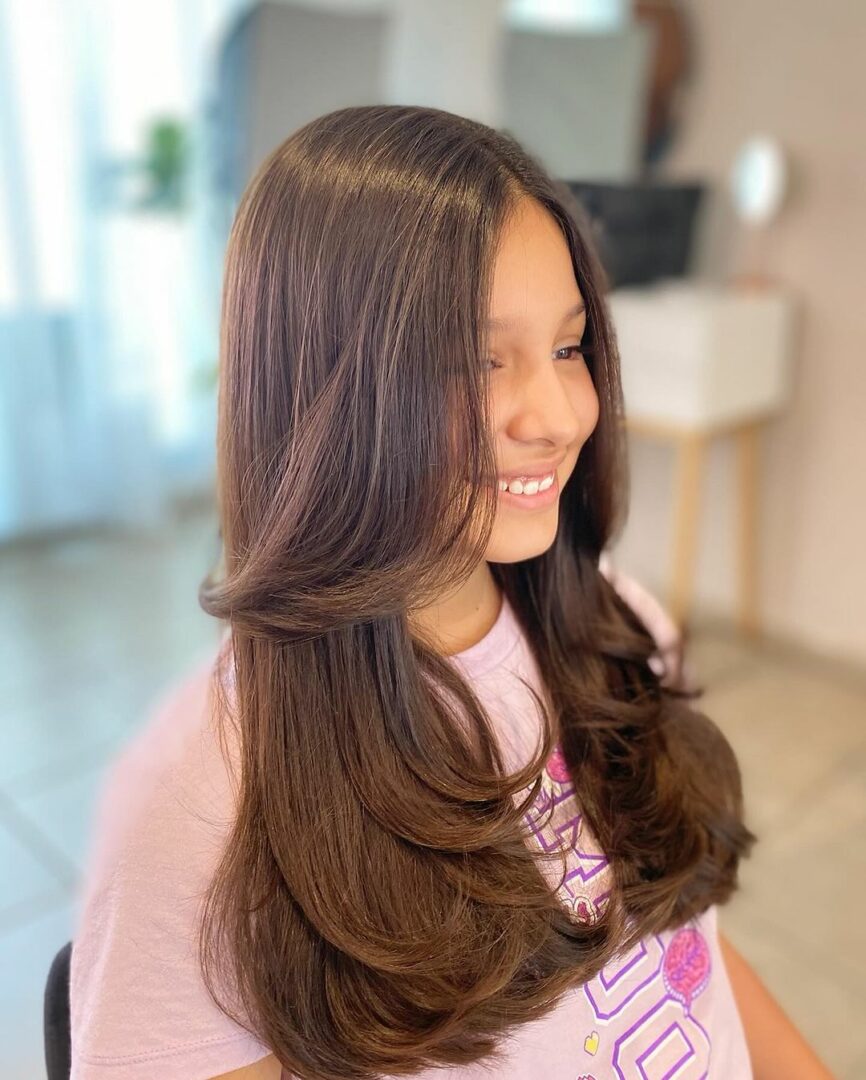 10 Feminine And Fashionable Long Hairstyles With Curtain Bangs