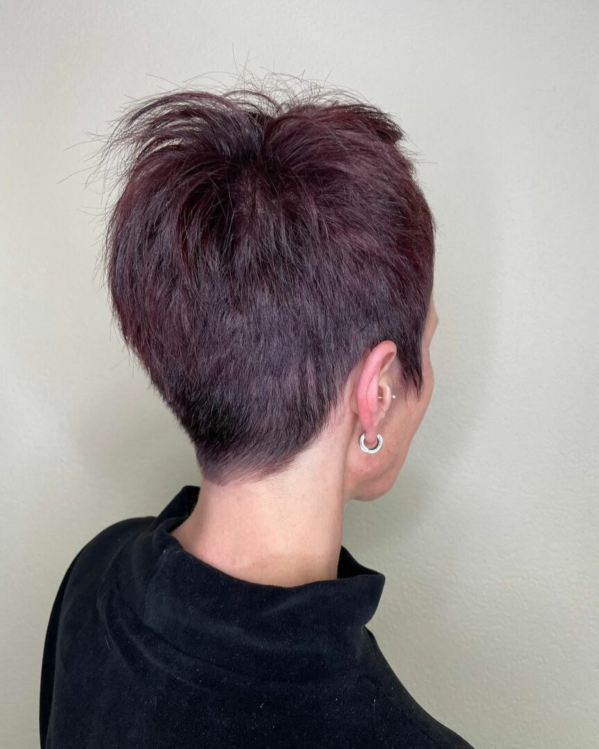 10 ideas de tintes de pelo castaño caoba oscuro para probar de una vez