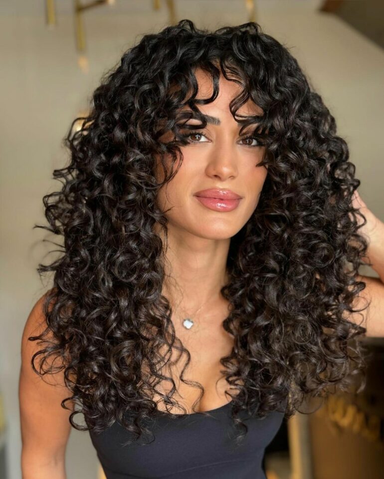 13 Stunning Face-Framing Curly Hair Ideas That Highlight Your Features ...