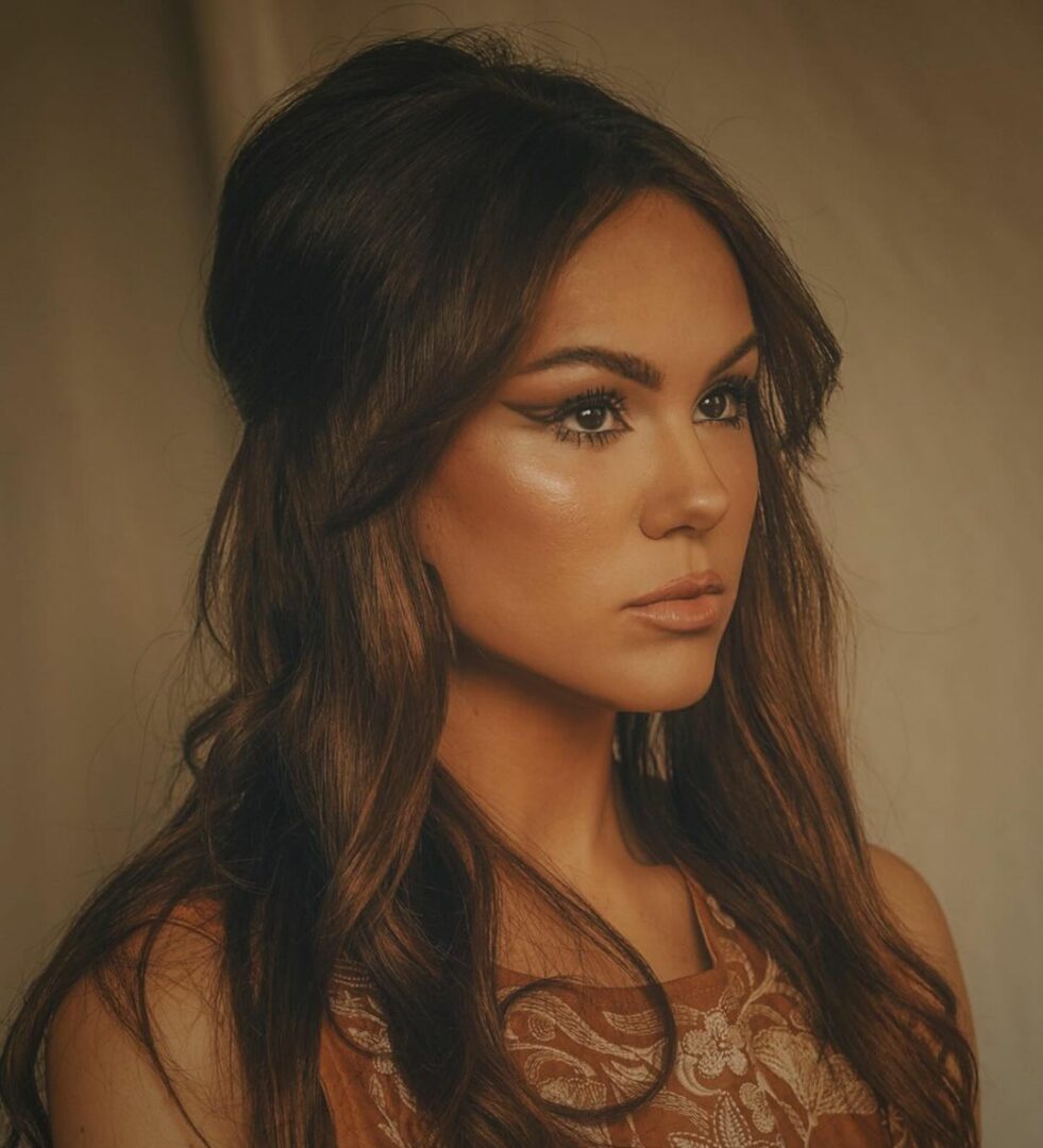 17 coiffures des années 60 qui sont encore emblématiques aujourd'hui