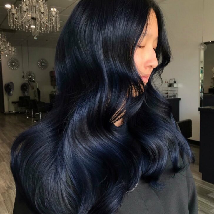 Top 12 Midnight Blue Hair Dreams That Are A Beautiful Disaster