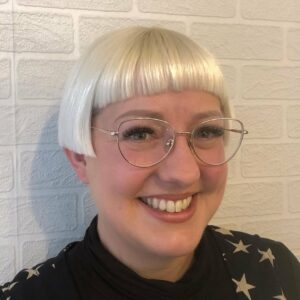18 Perfect Angled Bobs With Bangs That Suit Every Face Shape
