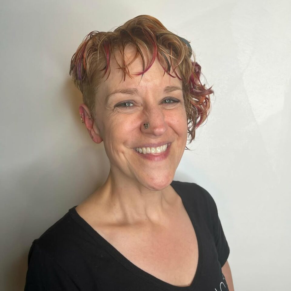 Feeling Adventurous? 14 Short Asymmetrical Bobs That Will Give You a ...