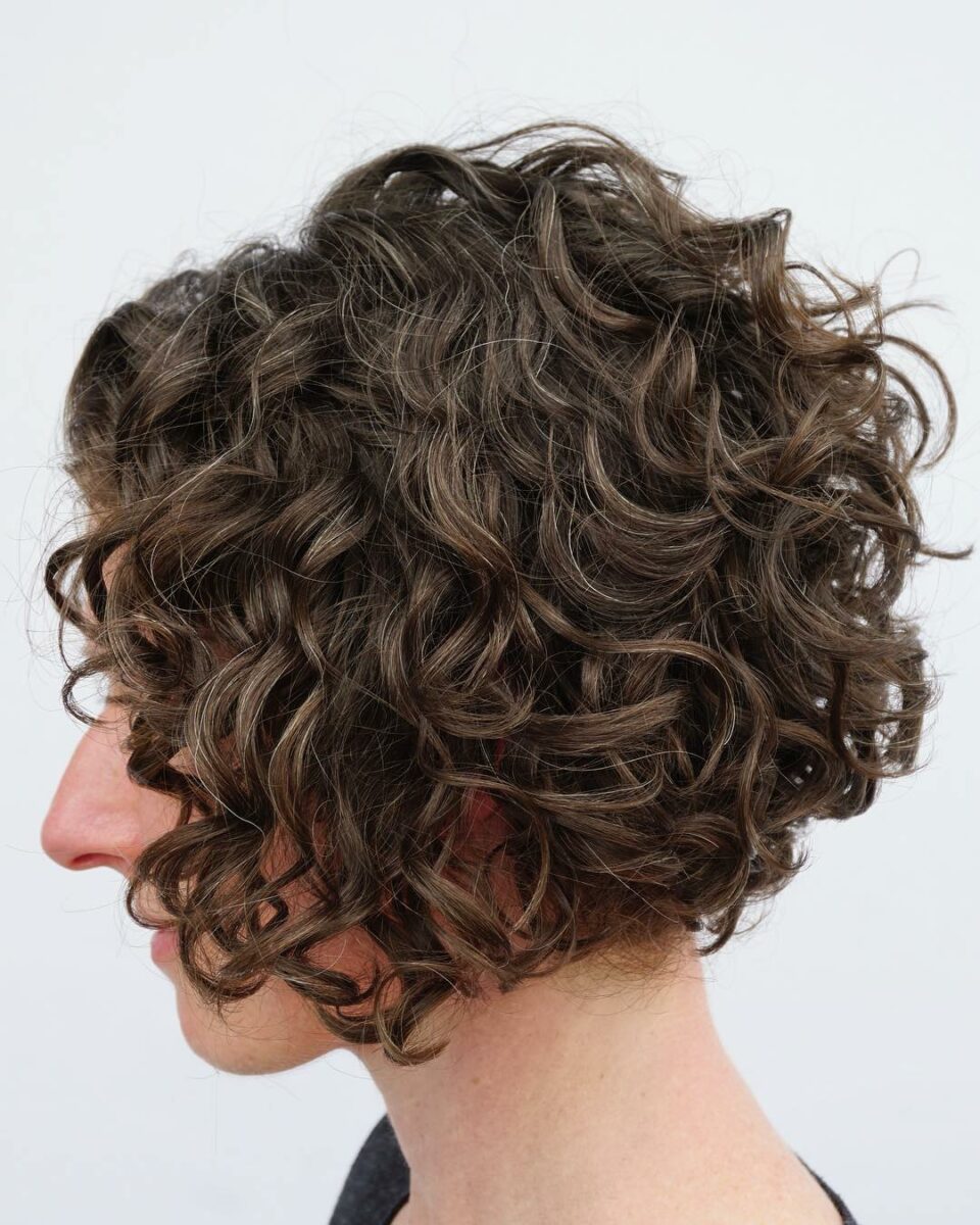 12 Layered Haircuts For Curly Hair That Will Transform Your Curls