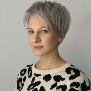 10 Fun Pixie Bob Haircuts With Side Part For A Stylish Look