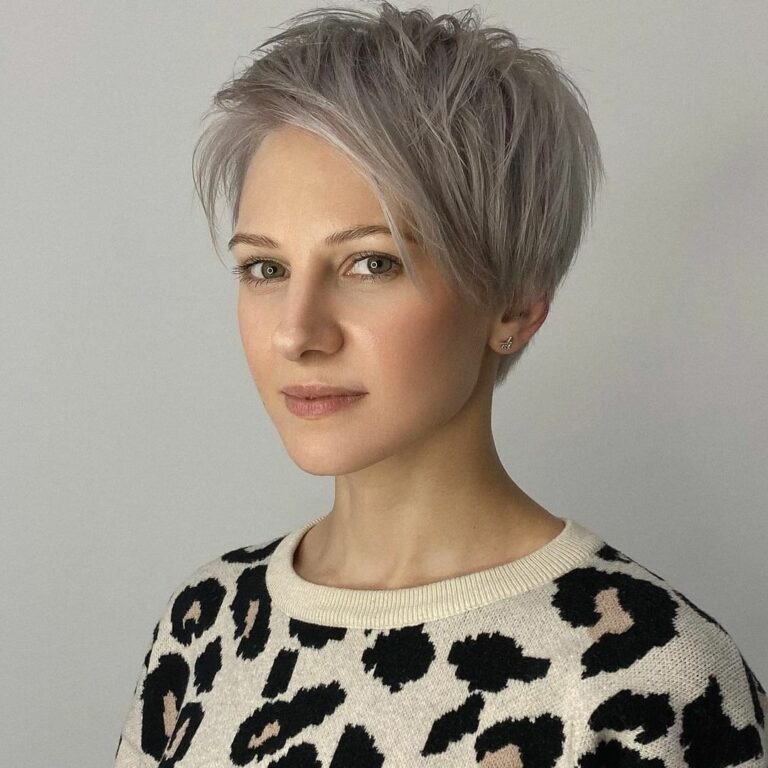 10 Fun Pixie Bob Haircuts With Side Part For A Stylish Look