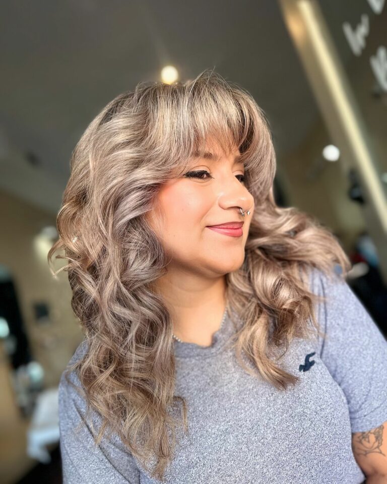 10 Rich And Elegant Dark Ash Blonde Hair Ideas To Try This Winter