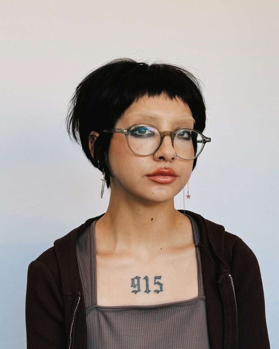 11 Stacked Bobs For Fine Hair To Give You Feminine Short Hair Inspiration