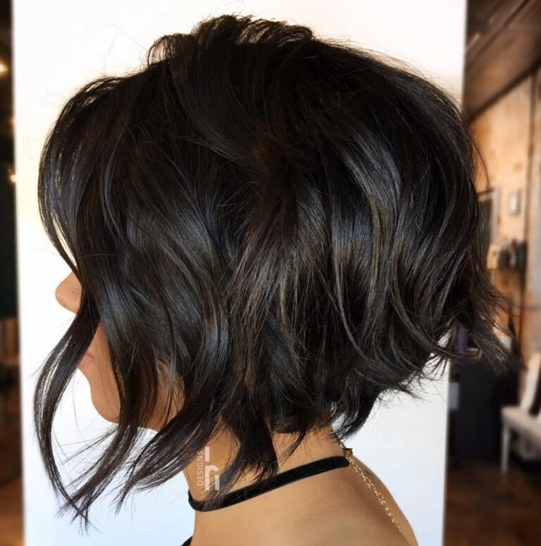 11 Stacked Bobs For Fine Hair To Give You Feminine Short Hair Inspiration