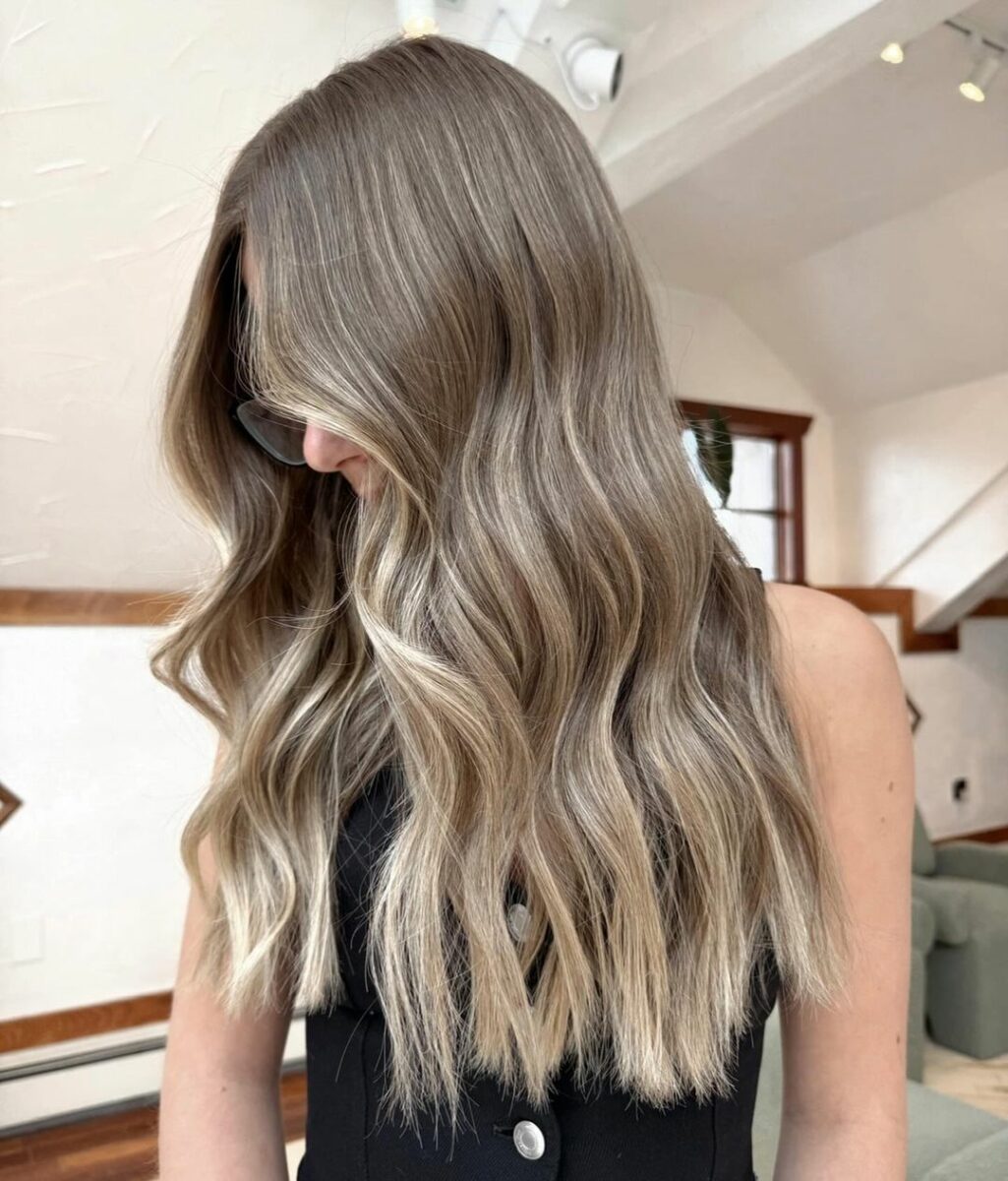 10 Stunning Root Melt Ideas To Help You Go From Brunette To Blonde In ...