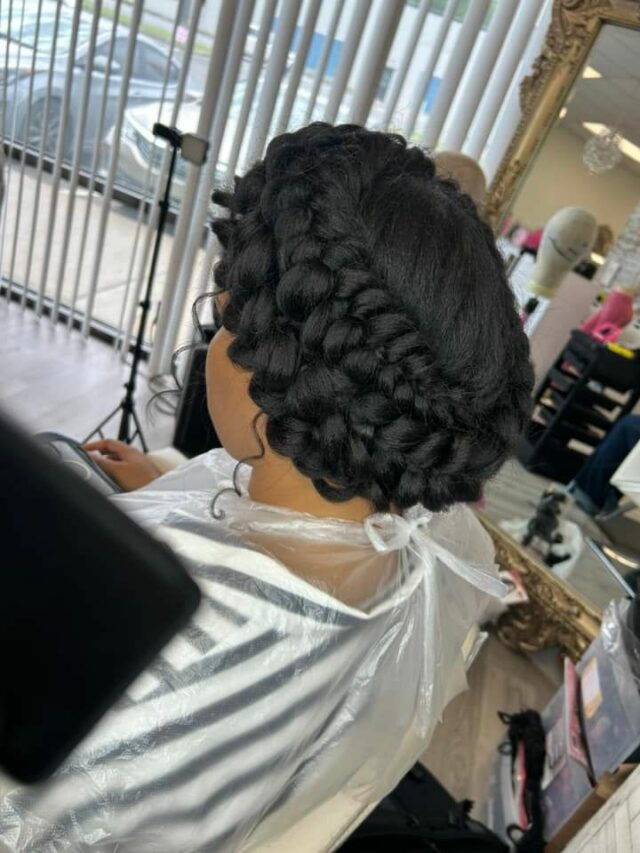 10 Stunning Halo Braids Perfect For Tying The Knot