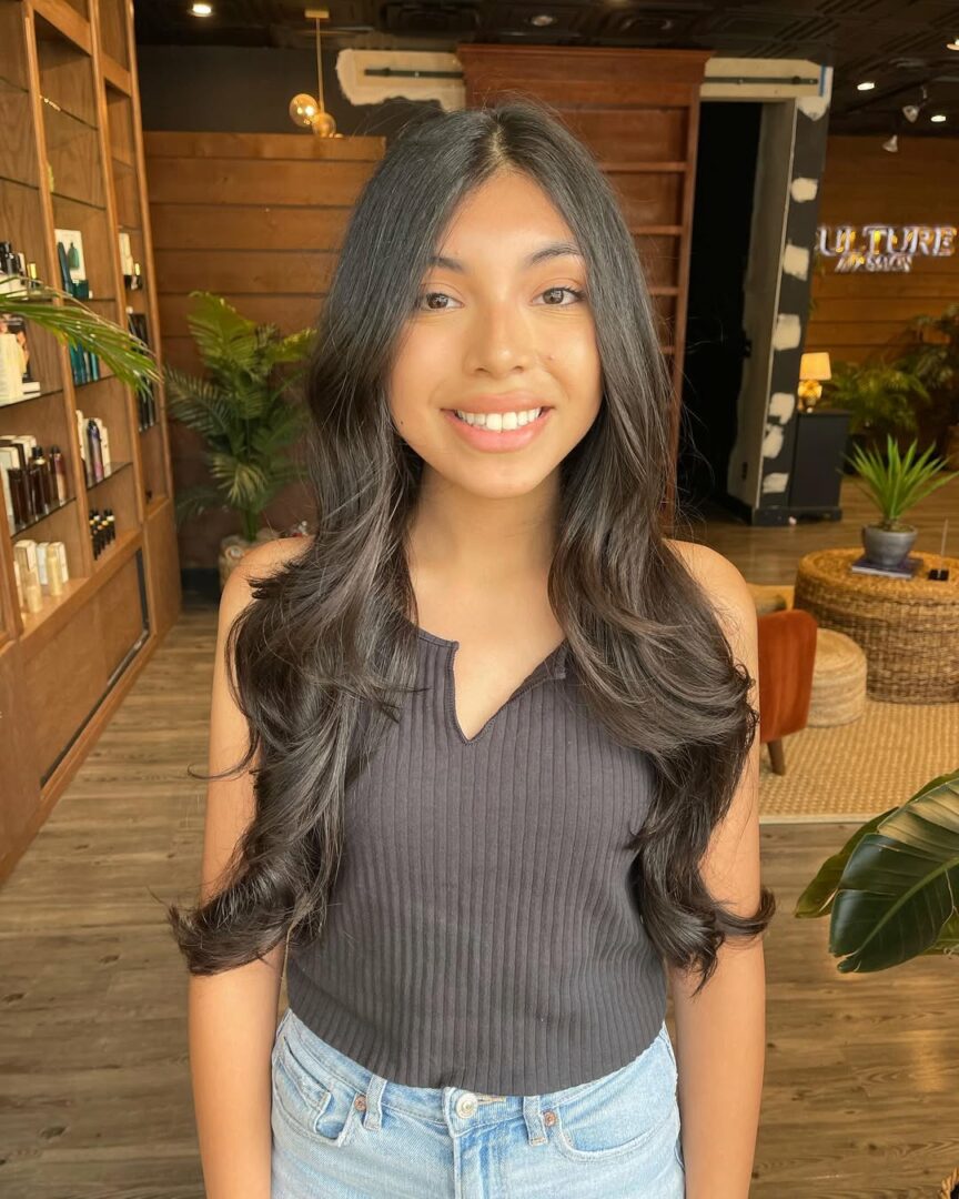 15 Trendiest V-Haircuts For Long Hair You’ll Be Excited To Try