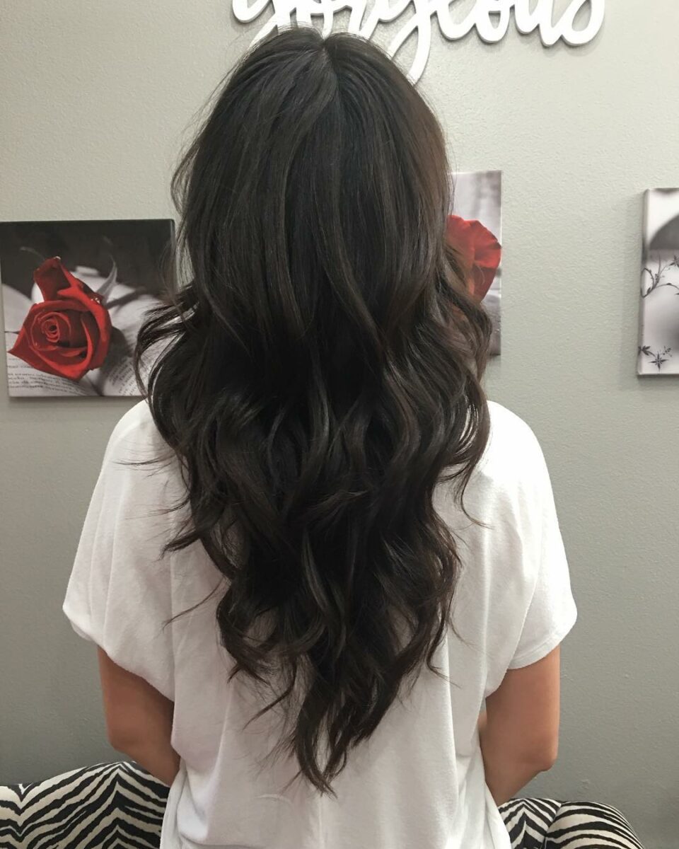 14 Most Flattering Haircuts For Thick Wavy Hair That Will Remove Excess ...