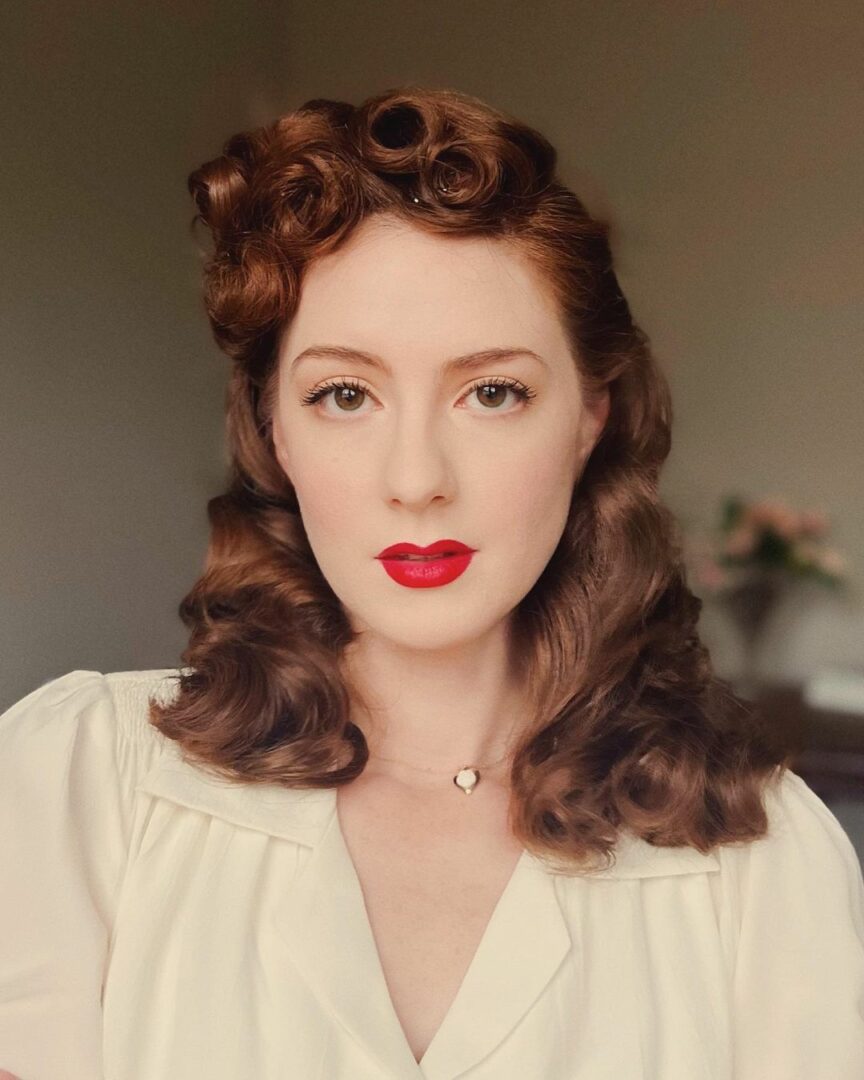 Embrace Your Inner Starlet: 14 Glamorous Old Hollywood Looks That Never ...