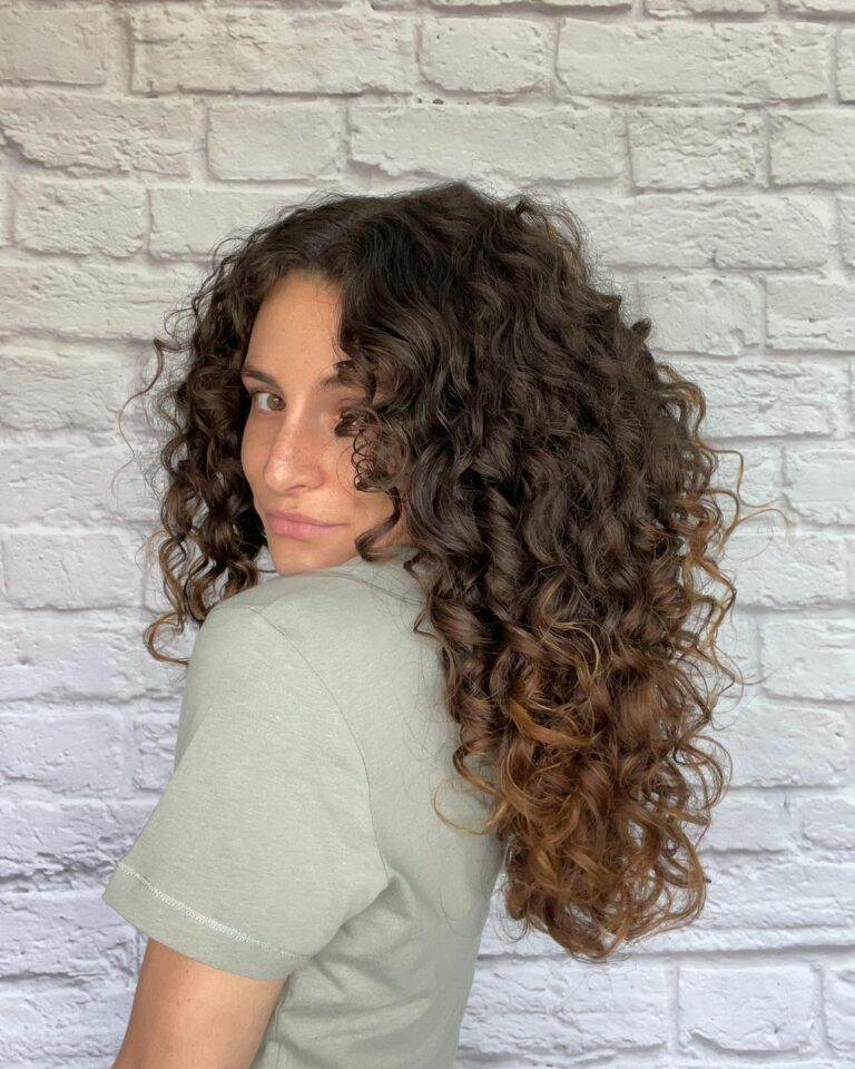 12 Layered Haircuts For Curly Hair That Will Transform Your Curls