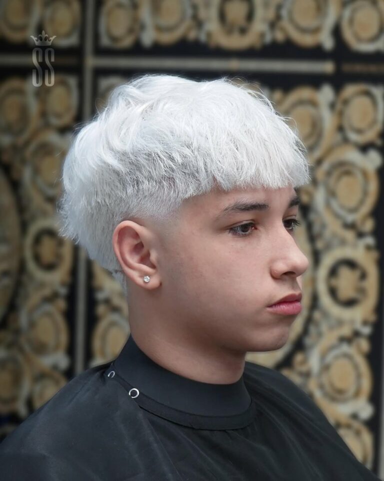 11 Striking French Messy Crops That Make Girl's Hearts Flutter