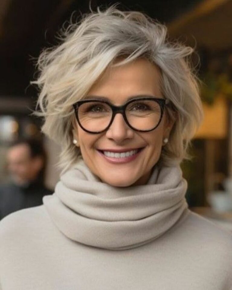 14 Haircuts For Women Over 50 With Thin Hair That Add Body And Volume