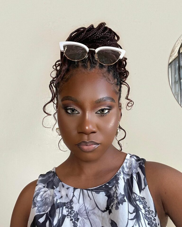 11 Messy Bun Hairstyles For Effortless Elegance