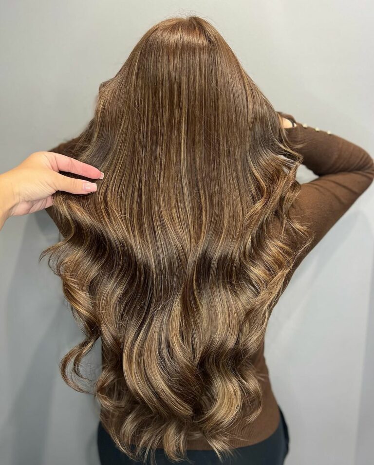 “Cinnamon Swirl” Hair Color Is Fall’s Sweetest Trend You Need To Try