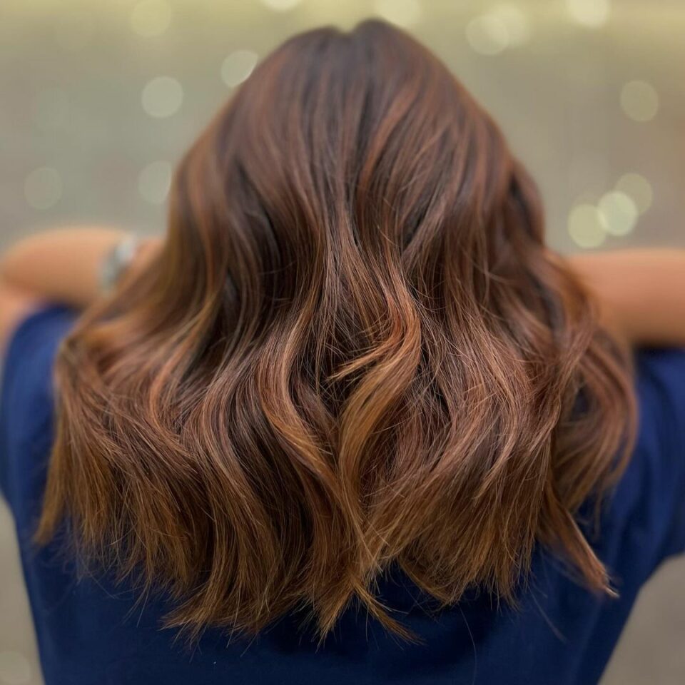 “Cinnamon Swirl” Hair Color Is Fall’s Sweetest Trend You Need To Try