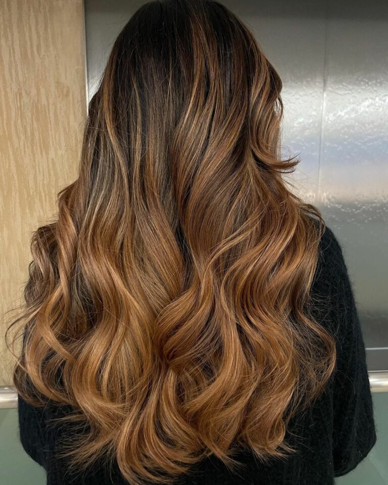 “Cinnamon Swirl” Hair Color Is Fall’s Sweetest Trend You Need To Try