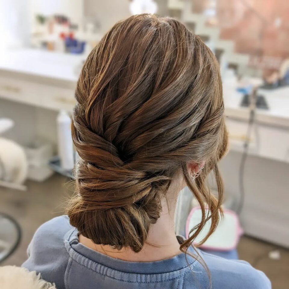 11 Messy Bun Hairstyles For Effortless Elegance